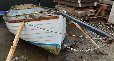 13′ Fibreglass Gaff Rigged Sailing Boat. – Cheap Boats