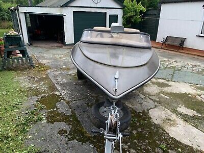 Super V Simms Speed Boat – Cheap Boats