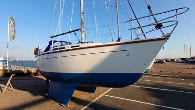 Cobra 850 Bilge Keel Sailing Boat Yacht – Cheap Boats