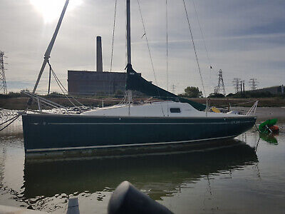 Jeanneau Sun 2000 Sailboat With Road Trailer – Cheap Boats