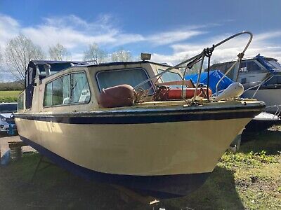 River Canal Cruiser Boat – Cheap Boats