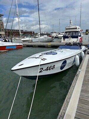 Spectre 32 Powerboat, Twin Mercury 400r Outboards, Trailer, Ready To Go ...