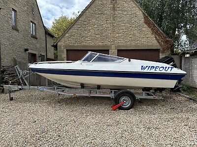 Fletcher Arrowhawk 180 Bow Rider Speed Boat, Mercury 135hp Black Max ...