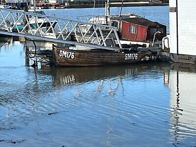 Open Fishing Boat – Clinker Built In Mahogany With Oak – Cheap Boats